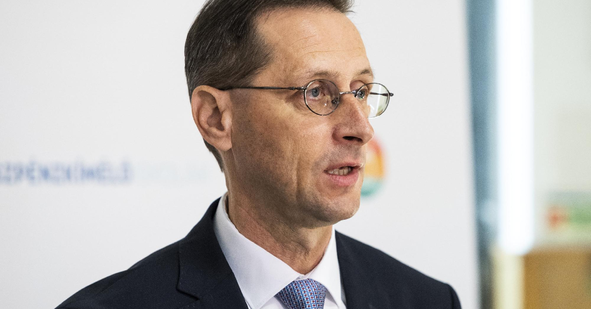 Varga Mihály nem tartaná ördögtől valónak az aranytartalék növelését ...